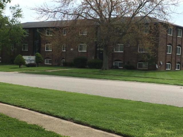 1 Br, 1 bath, Condo 5366 Southgate Blvd