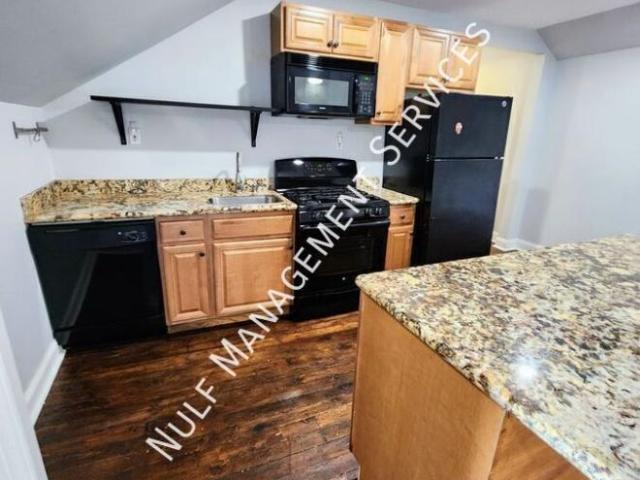 1 Br, 1 bath, Condo 5396 Stanton Avenue