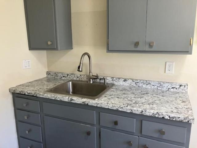 1 Br, 1 bath, Condo 5405 Morrow Drive #1