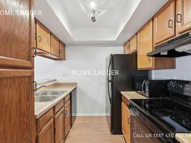 1 Br, 1 bath, Condo 540 N May