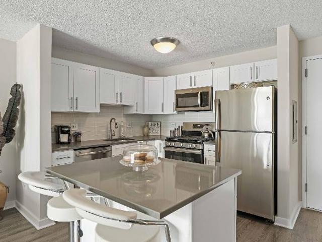 1 Br, 1 bath, Condo 540 North State Street