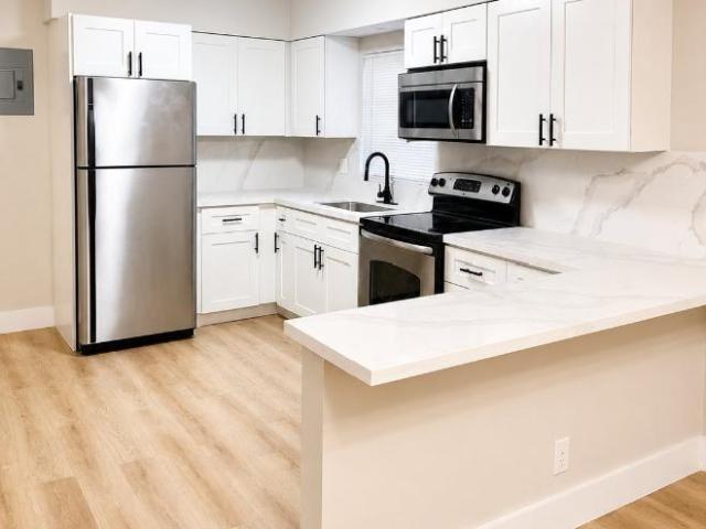 1 Br, 1 bath, Condo 5414 NE 22nd Terrace