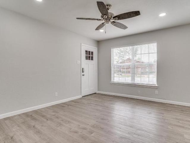 1 Br, 1 bath, Condo 5444 Gaston Ave