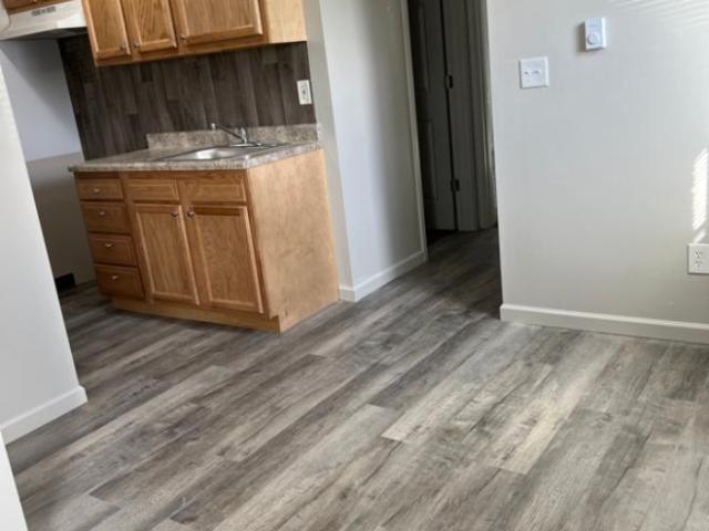 1 Br, 1 bath, Condo 5450 Southgate Blvd