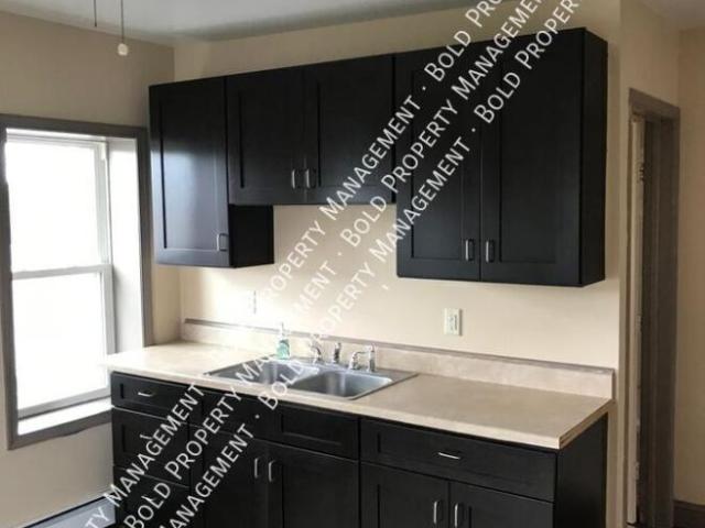1 Br, 1 bath, Condo 547 N 10th St
