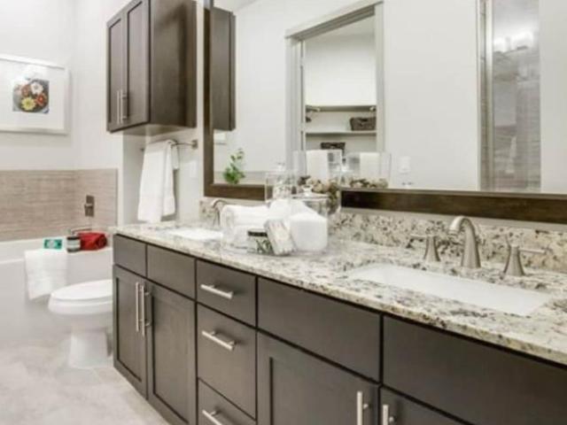 1 Br, 1 bath, Condo 54 Rainey St