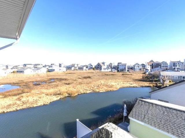 1 Br, 1 bath, Condo 550 Winnacunnet Rd
