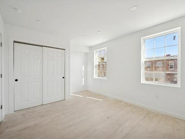 1 Br, 1 bath, Condo 5530 Boyer St