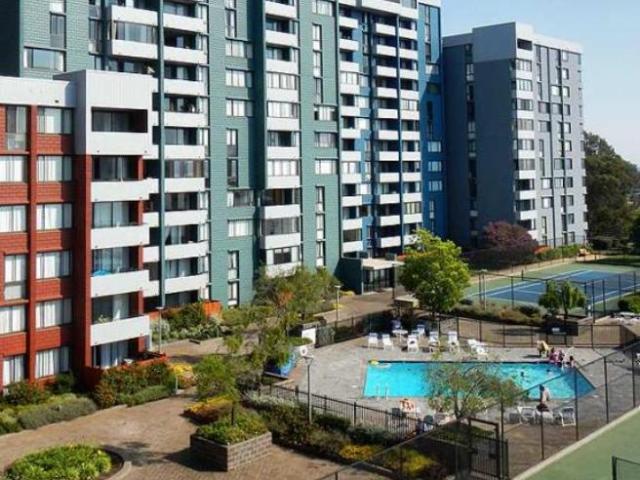 1 Br, 1 bath, Condo 555 Pierce St