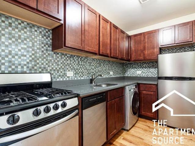 1 Br, 1 bath, Condo 555 West Arlington Place