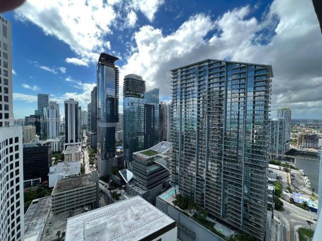 1 Br, 1 bath, Condo 55 SE 6th St