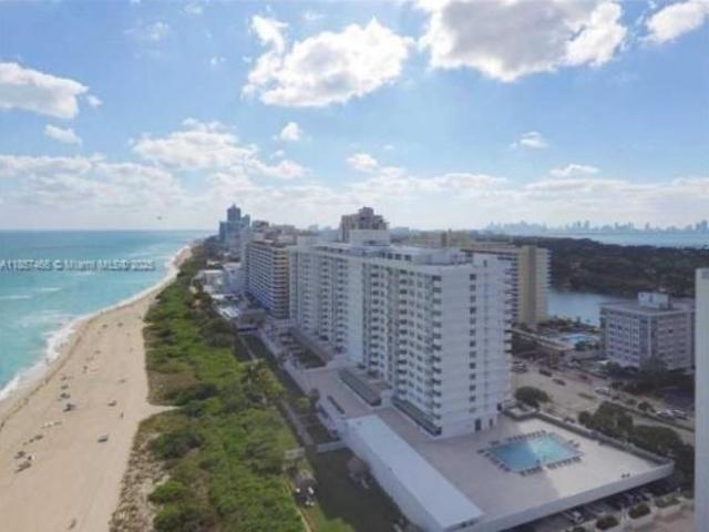 1 Br, 1 bath, Condo 5601 Collins Ave