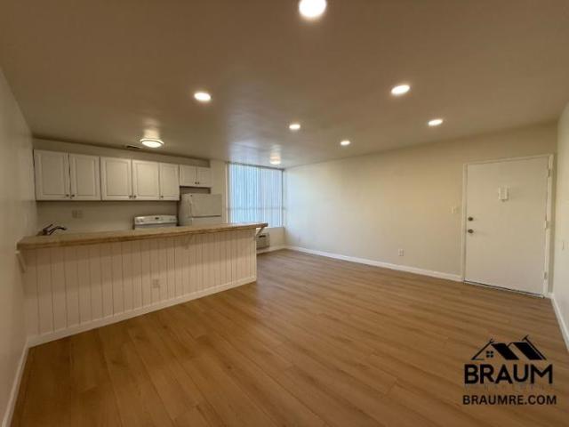 1 Br, 1 bath, Condo 5611 Fulcher Ave
