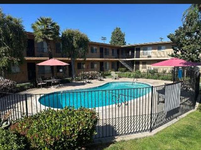 1 Br, 1 bath, Condo 563 Broadway