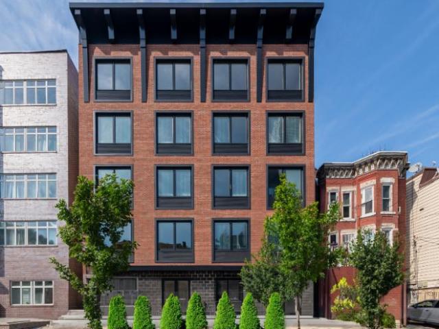 1 Br, 1 bath, Condo 56 Cottage St