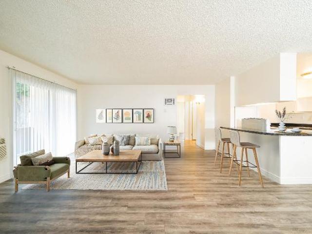 1 Br, 1 bath, Condo 570 S Lincoln Ave