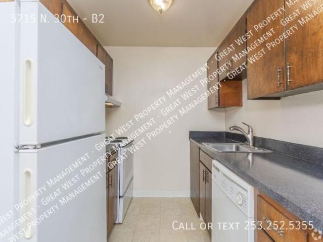 1 Br, 1 bath, Condo 5715 N 30th