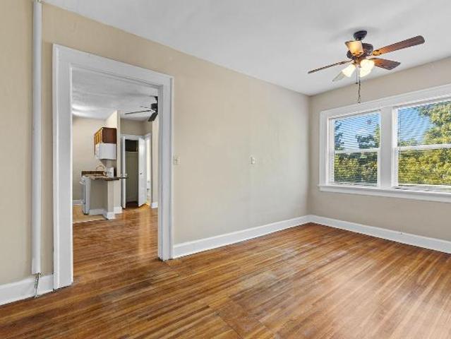 1 Br, 1 bath, Condo 5730 E Washington Street
