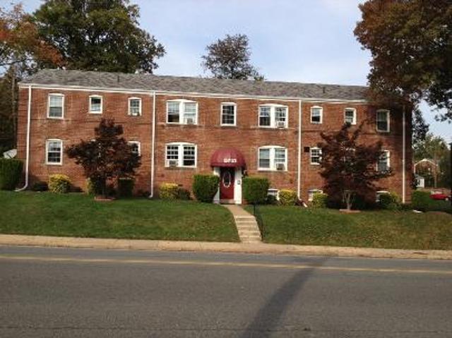 1 Br, 1 bath, Condo 5733 Washington Blvd