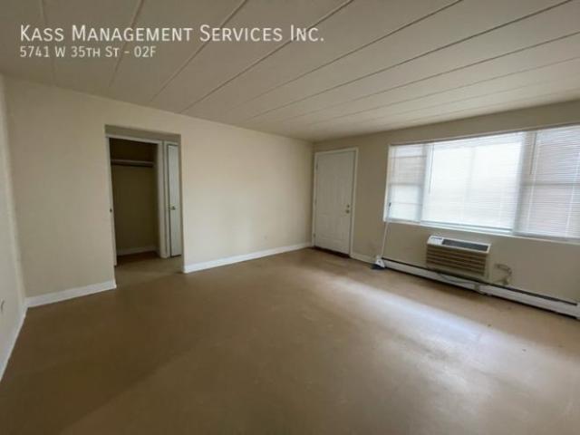 1 Br, 2 bath, Condo 5741 W 35th St
