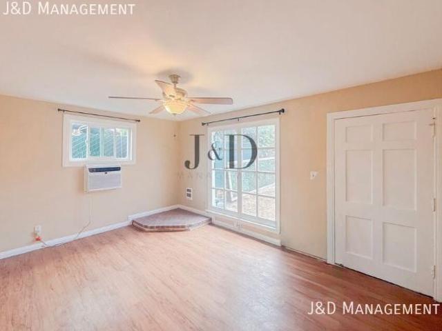 1 Br, 1 bath, Condo 574 Mcintosh Street