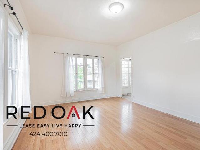 1 Br, 1 bath, Condo 5757 Franklin Ave