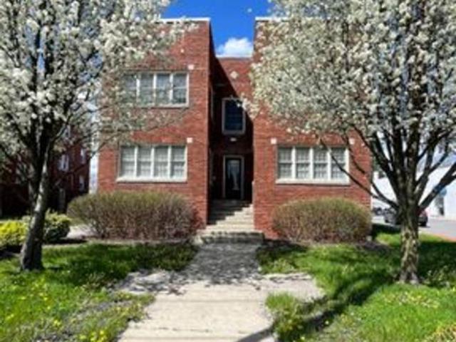 1 Br, 1 bath, Condo 5750 E Washington St