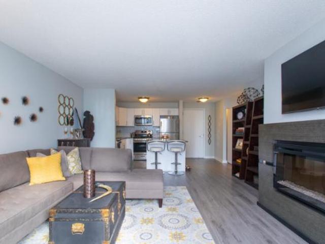 1 Br, 1 bath, Condo 575 N State St