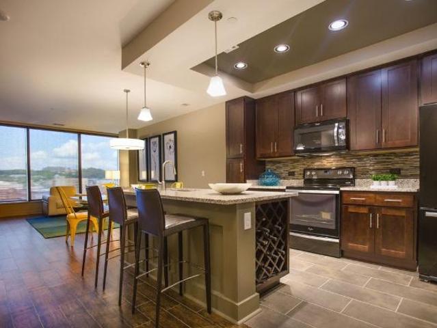 1 Br, 1 bath, Condo 580 Walnut St