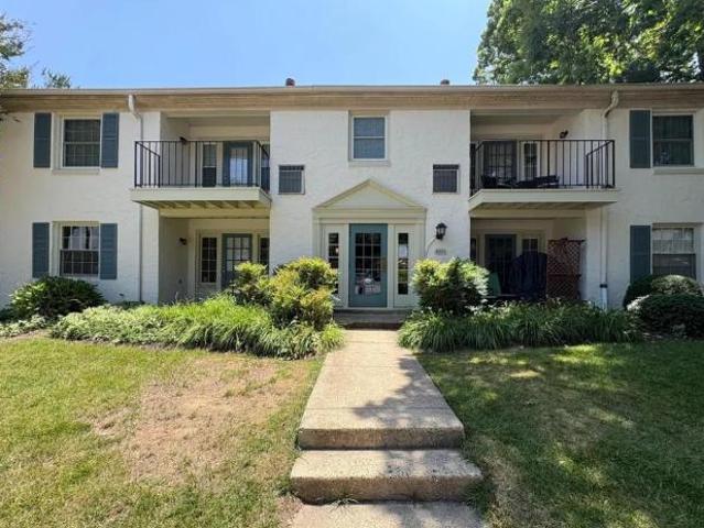 1 Br, 1 bath, Condo 5821 Rexford Drive