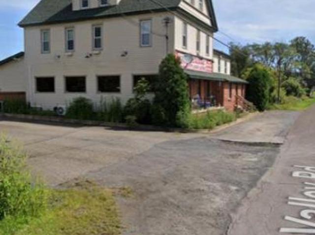 1 Br, 1 bath, Condo 587 Valley Rd