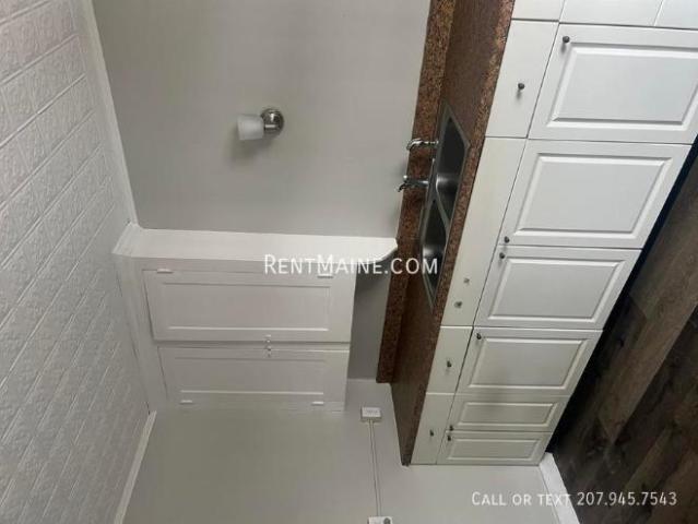 1 Br, 1 bath, Condo 591 Main St