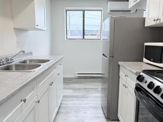 1 Br, 1 bath, Condo 591 Wellington Ave