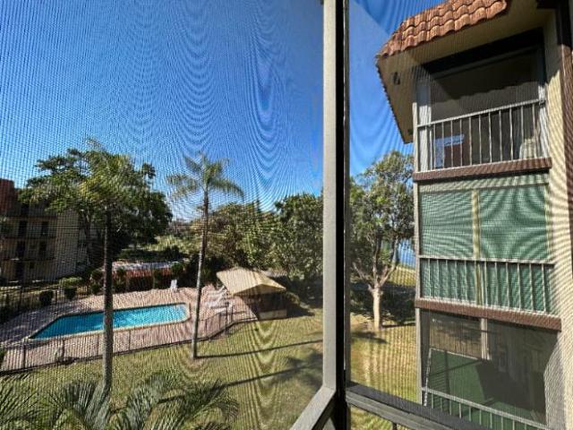 1 Br, 1 bath, Condo 5961 N Falls Circle Dr