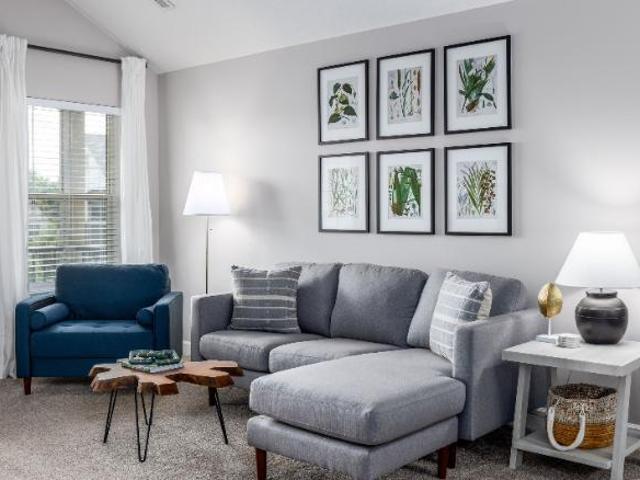 1 Br, 1 bath, Condo 598 Brockhampton Lane