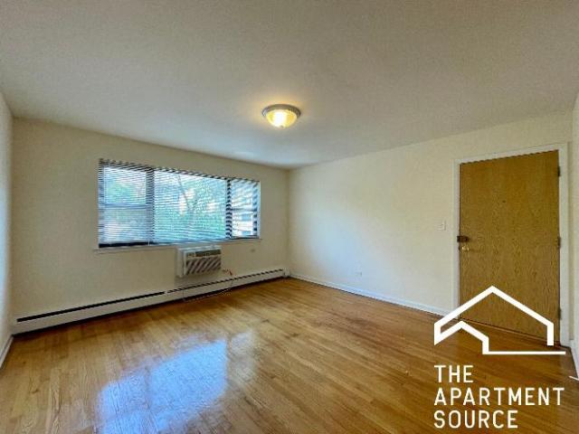 1 Br, 1 bath, Condo 6002 North Kenmore
