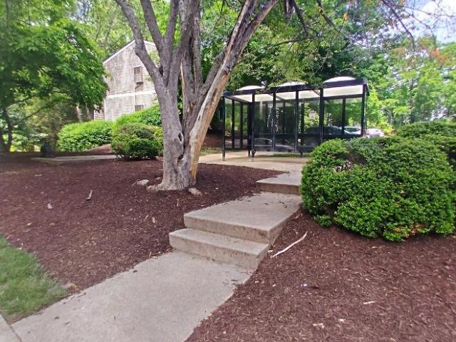 1 Br, 1 bath, Condo 600 Reusens Rd