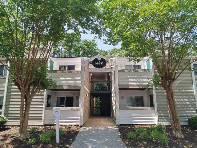 1 Br, 1 bath, Condo 600 Reusens Rd