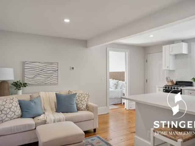 1 Br, 1 bath, Condo 606 Carteret St