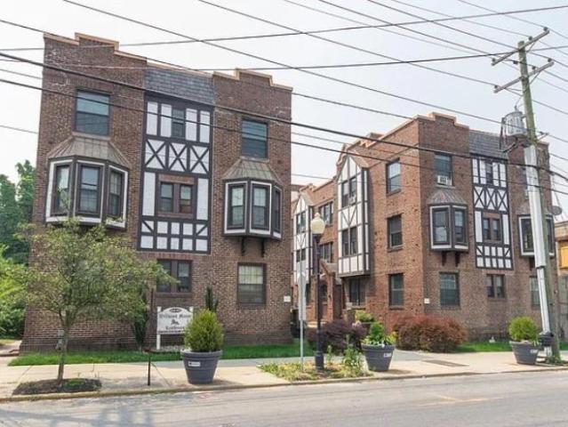 1 Br, 1 bath, Condo 606 W Maple Ave