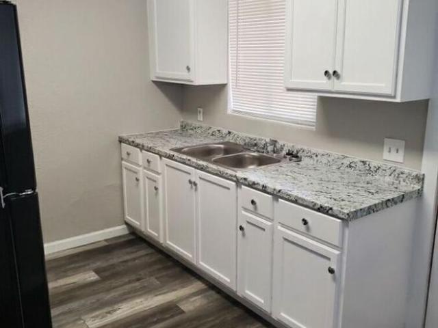 1 Br, 1 bath, Condo 608 N Center Street