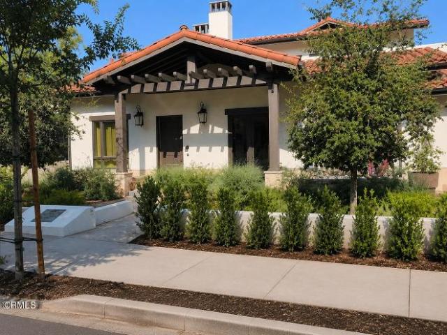 1 Br, 1 bath, Condo 60 S Vinedo Ave