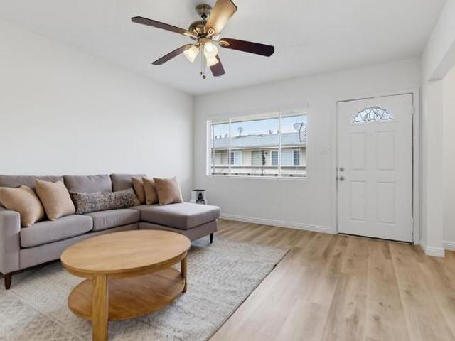 1 Br, 1 bath, Condo 6100 West Blvd