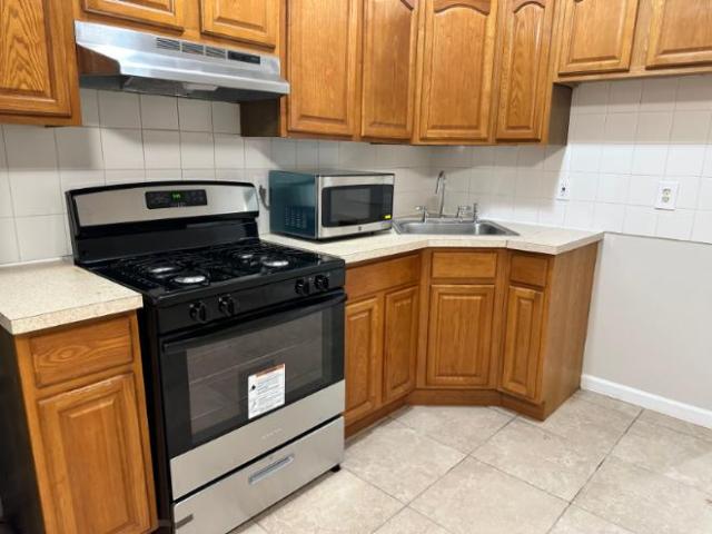 1 Br, 1 bath, Condo 6114 Palisade Avenue