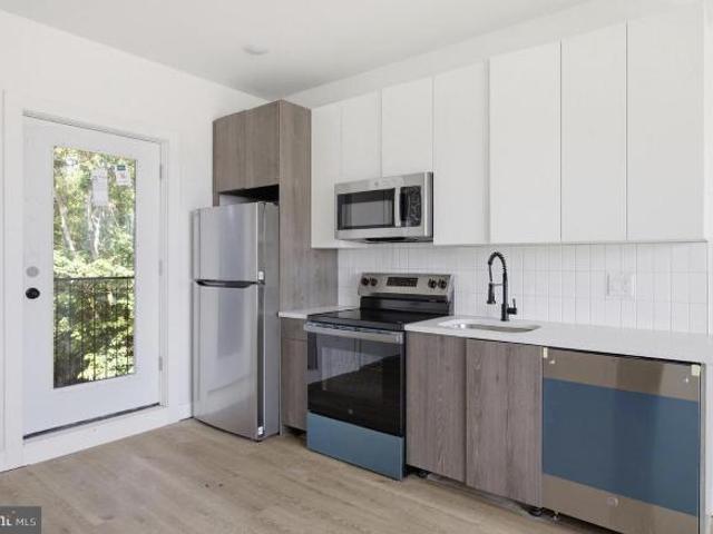 1 Br, 1 bath, Condo 613 N Brooklyn St