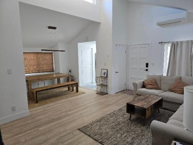 1 Br, 1 bath, Condo 6161 Caminito Baeza