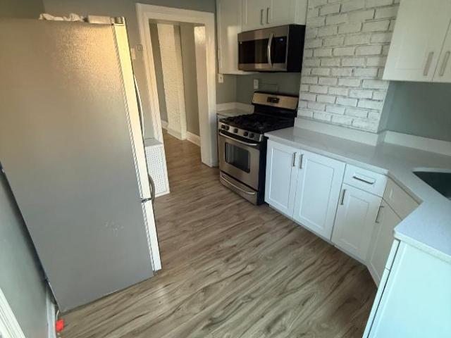 1 Br, 1 bath, Condo 61 Lake St