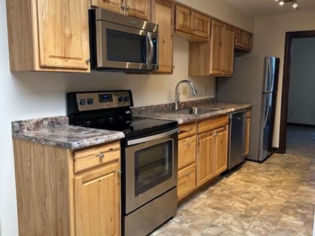 1 Br, 1 bath, Condo 620 S Main Apt F