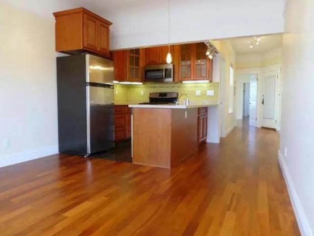 1 Br, 1 bath, Condo 622 Shrader St