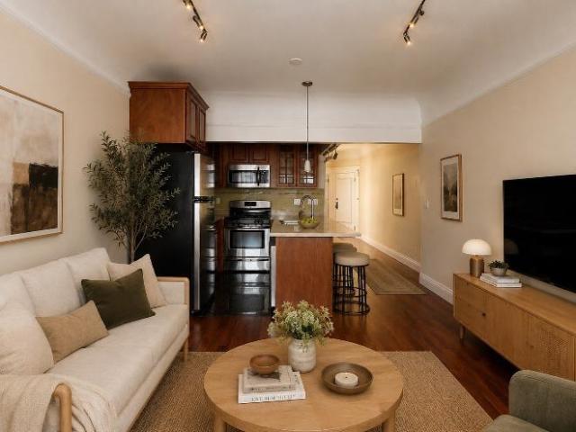 1 Br, 1 bath, Condo 622 Shrader St